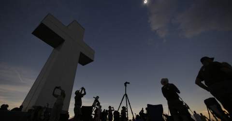 2024 Solar Eclipse Guide for Illinois | Enjoy Illinois