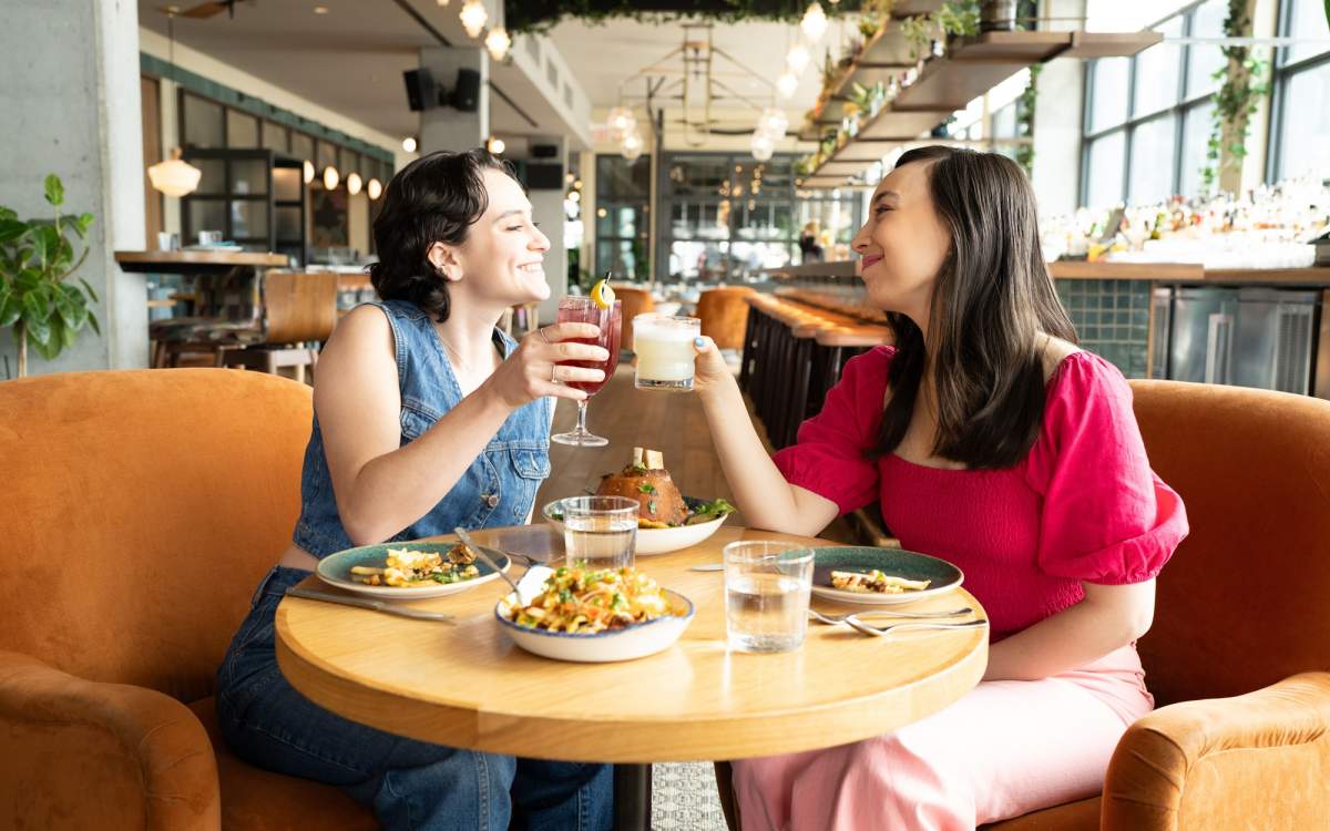 Chicago Rooftop Bars & Patios | Recommend By Locals | Enjoy Illinois