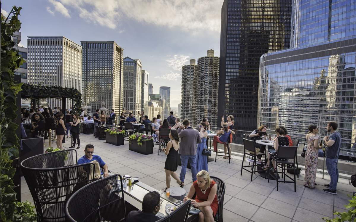 Chicago Rooftop Bars & Patios | Recommend By Locals | Enjoy Illinois