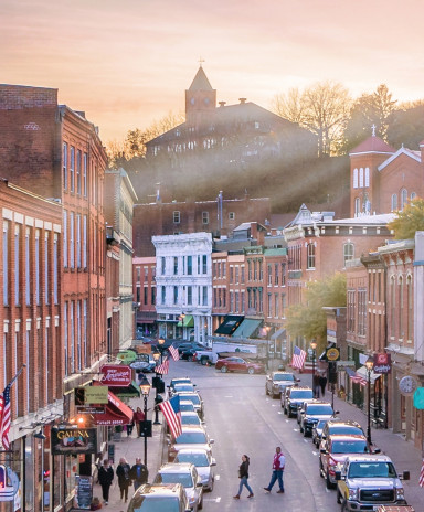 A real. Original. Experience in the Rockford Region | Enjoy Illinois