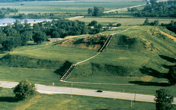 Top Roadside Attractions To Visit In Illinois | Enjoy Illinois