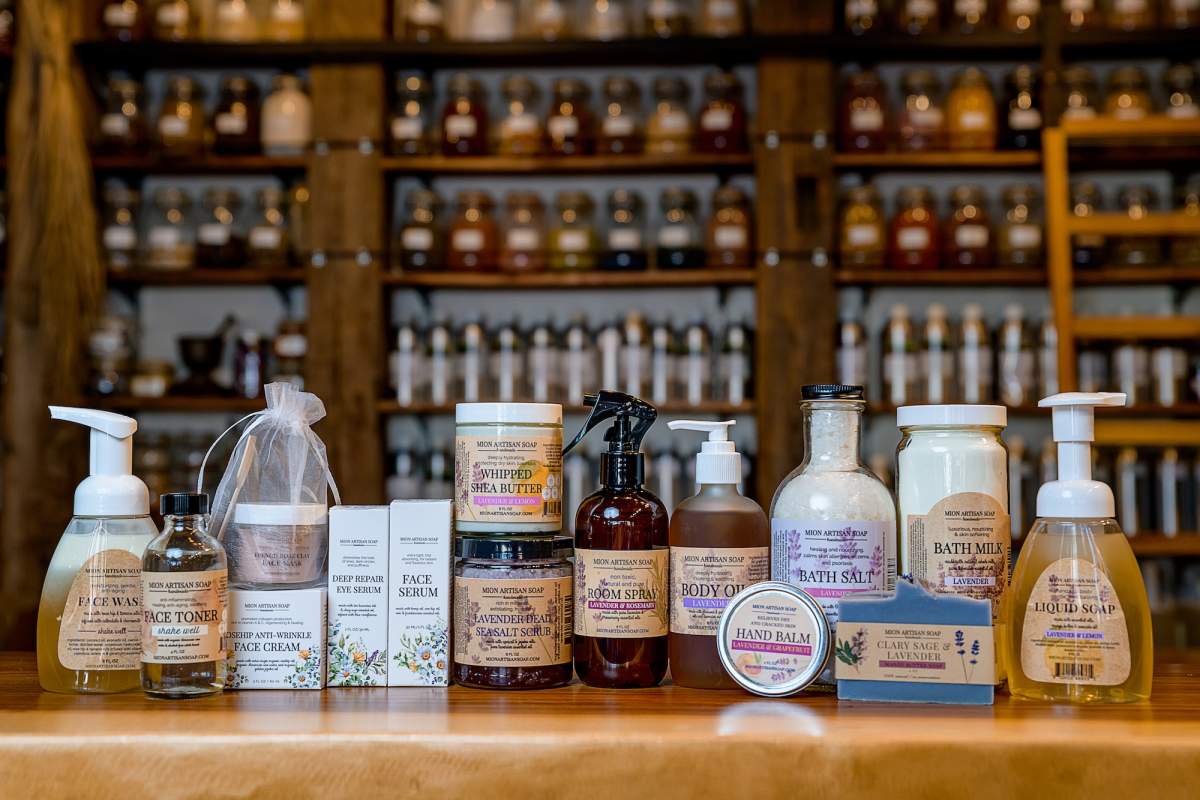 Illinois Made Mother's Day Gift Guide | Enjoy Illinois