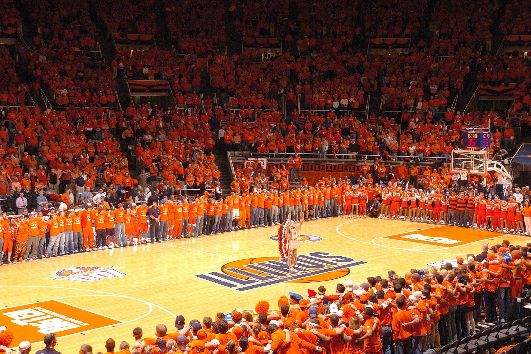 Collegiate Sports in Illinois | Enjoy Illinois